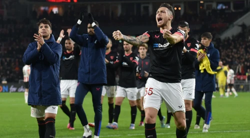 Late goals earn PSV victory but Sevilla advance | SuperSport
