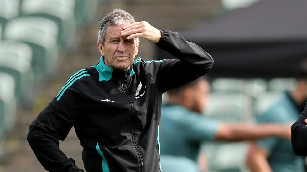 All Blacks turn to 'Professor' Smith as Springboks showdown looms ...
