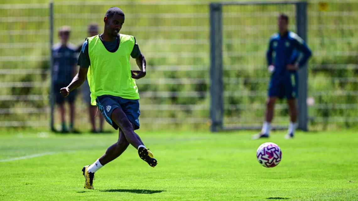 Isak will not play against Liverpool, as 'lose-lose' situation ...