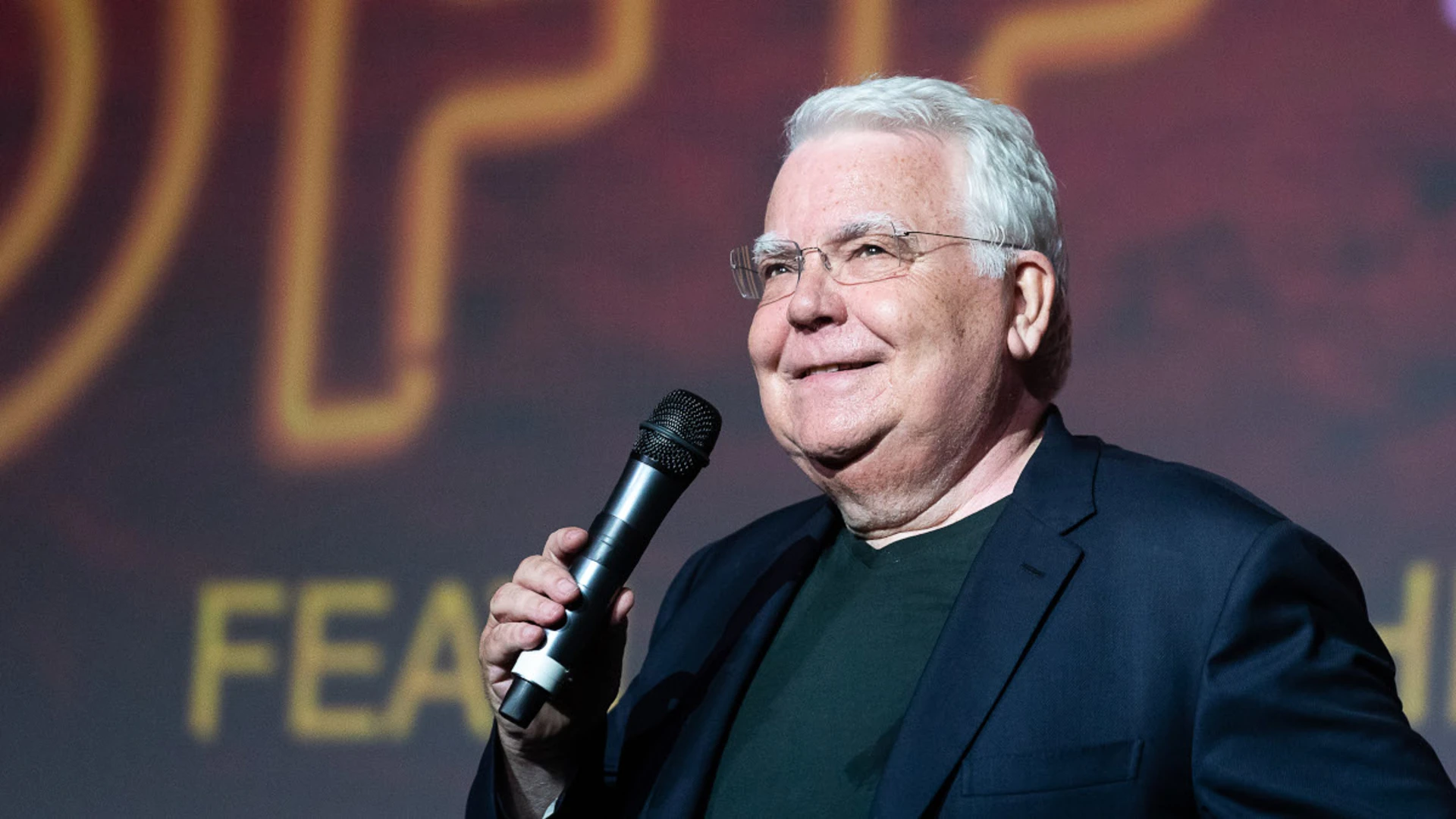 Everton chairman Bill Kenwright dies aged 78 | SuperSport