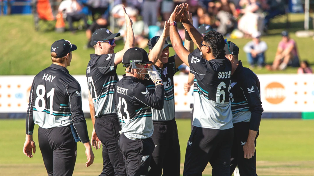 Unbeaten New Zealand thrash Zimbabwe in T20 tri-series | cricket ...