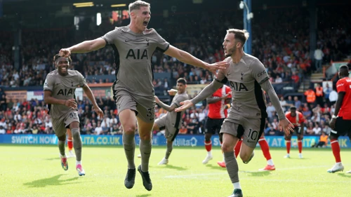 Tottenham go top of table after win at Luton | SuperSport