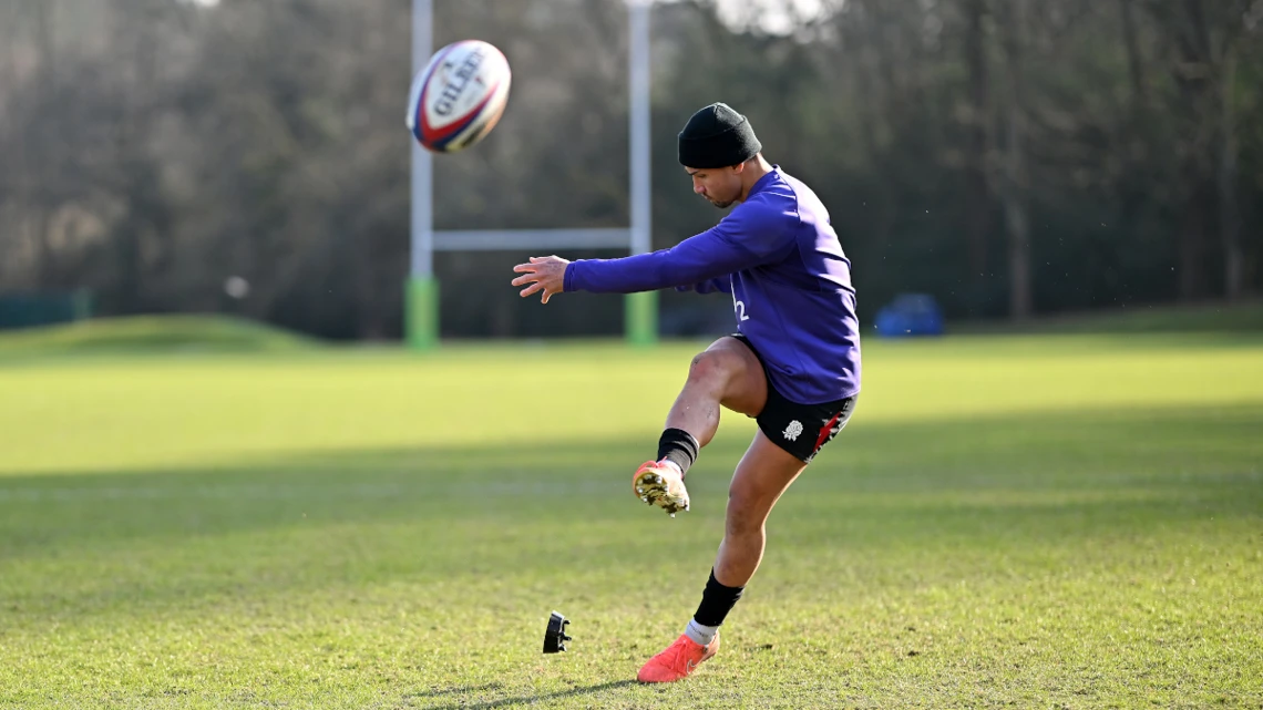 England coach Borthwick has faith in 'world-class goal-kicker' Marcus ...