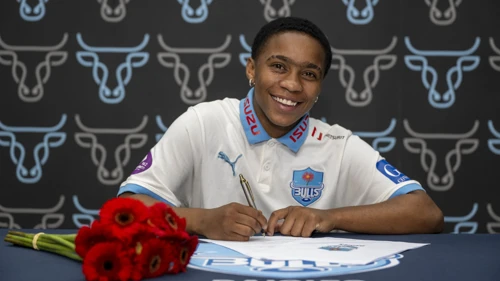 Malone signs with the Bulls Daisies | SuperSport