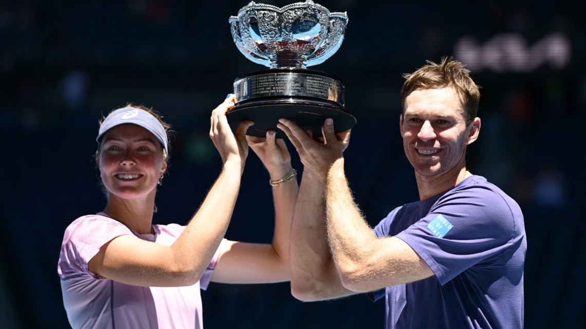 Gadecki and Peers win Australian Open mixed doubles title | SuperSport
