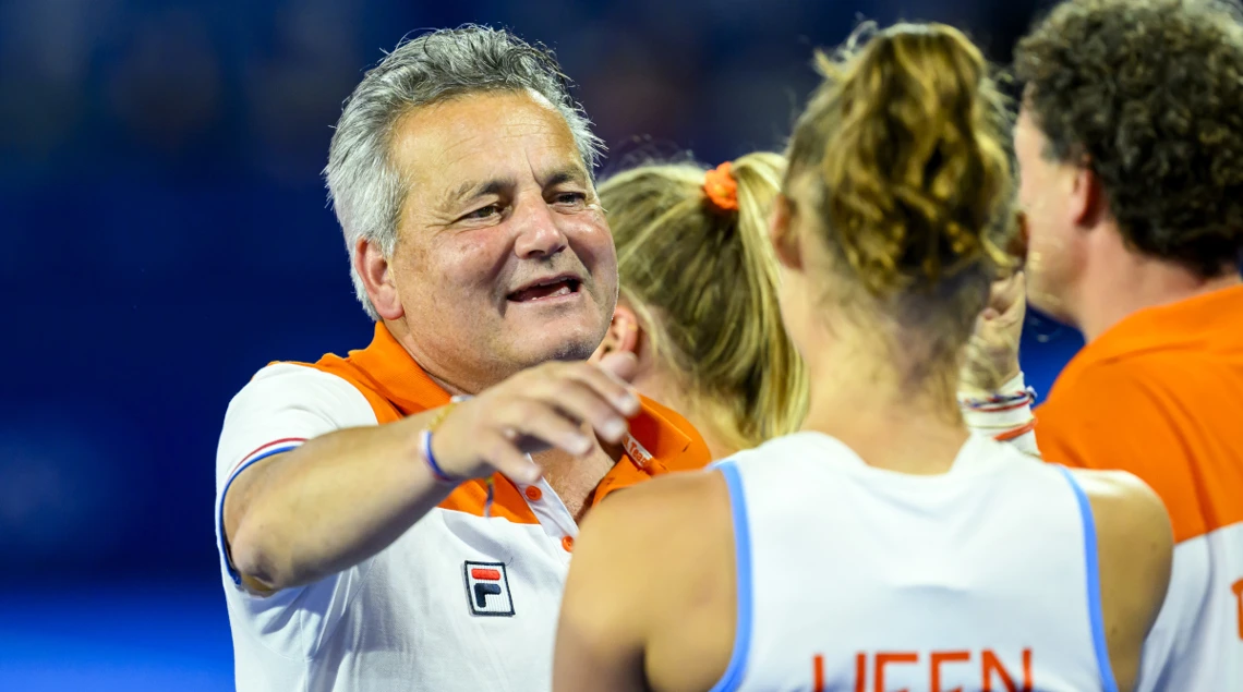 Dutch father-son duo come together to celebrate hockey double | SuperSport
