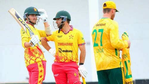 Brian Bennett 61 Runs | Zimbabwe v South Africa | 4th T20 Tri-Series ...