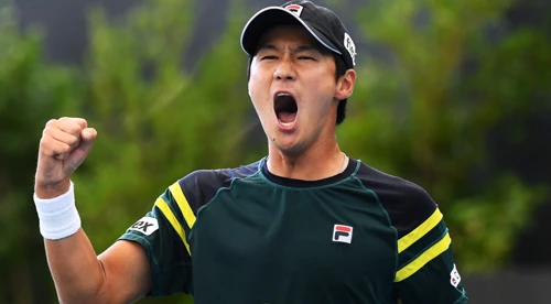 Lucky loser Kwon wins his biggest title in Adelaide | SuperSport