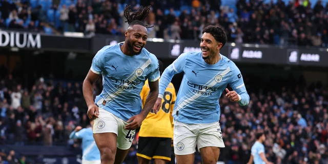 Frank's future in fresh doubt after Spurs stumble, Liverpool lose ...