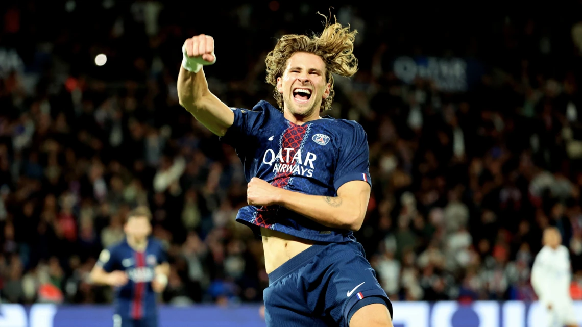 Understrength PSG reclaim Ligue 1 top spot ahead of Barcelona clash ...