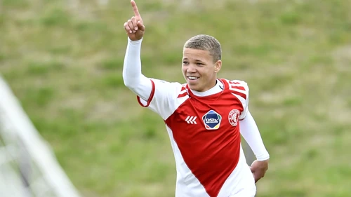 Arendse cries for consistency as Spurs prepare for derby | SuperSport