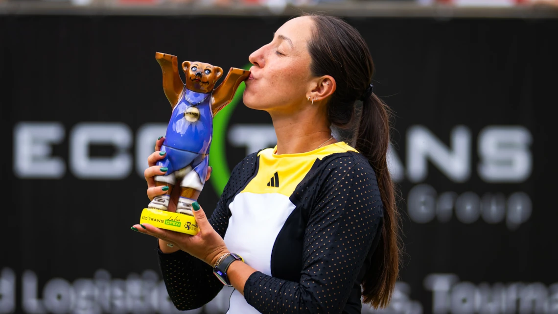 Pegula powers to first grass-court title in Berlin | SuperSport