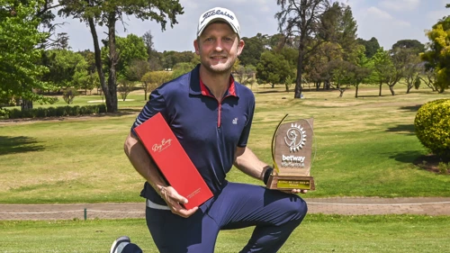 Van der Merwe seals dramatic maiden victory in Krugersdorp | SuperSport