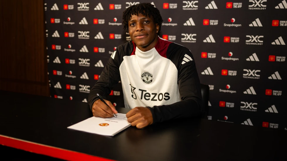 Man United sign Danish defender Dorgu from Lecce | SuperSport