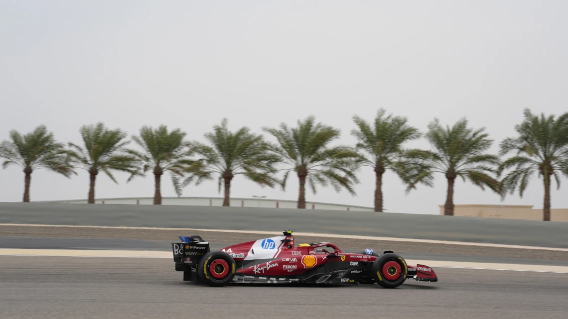 Hamilton fastest for Ferrari on second morning of F1 testing | SuperSport