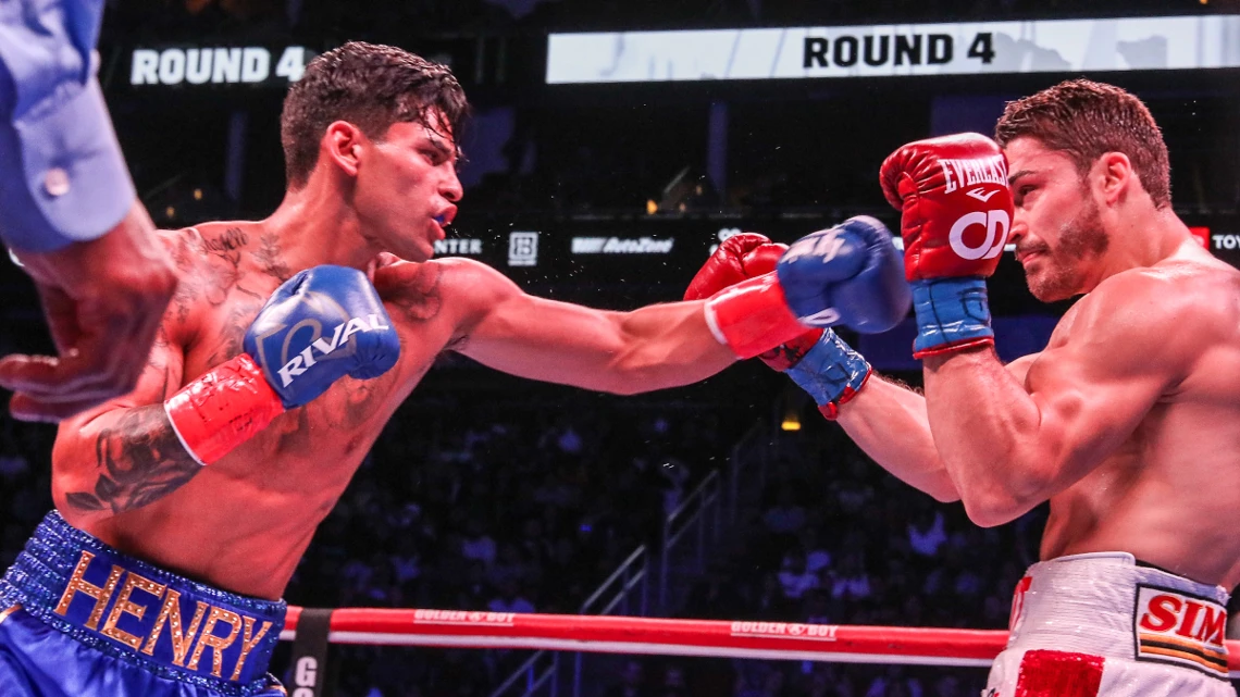 Ryan Rozicki wins in one round | SuperSport