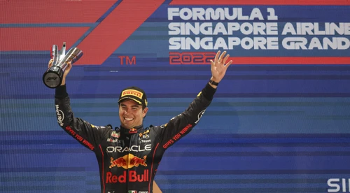 Perez wins in Singapore rain as Verstappen made to wait for title | SuperSport