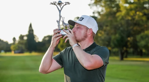 Huge climb in rankings for Venter after Zimbabwe triumph | SuperSport