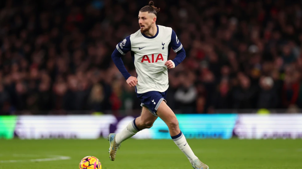 Threadbare Tottenham forced to use injured Dragusin - Postecoglou ...