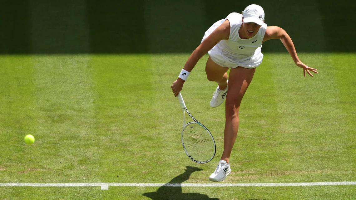 Swiatek makes first grass-court semifinal ahead of Wimbledon | SuperSport
