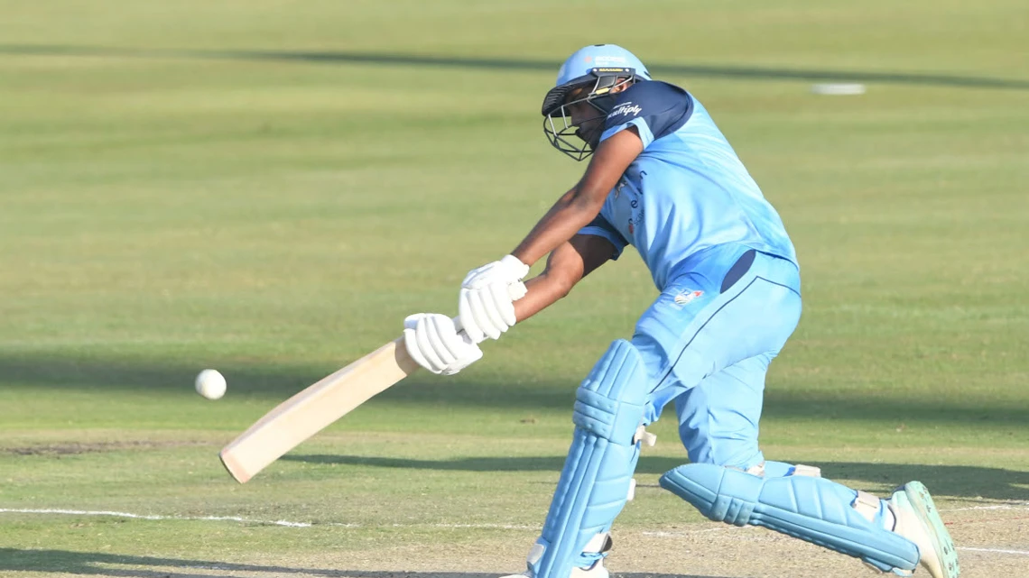 Moonsamy blitzes Titans to huge win over Tuskers | SuperSport