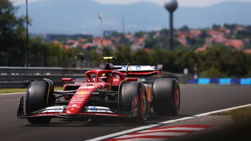Sainz on top of opening practice as Ferrari shine | SuperSport
