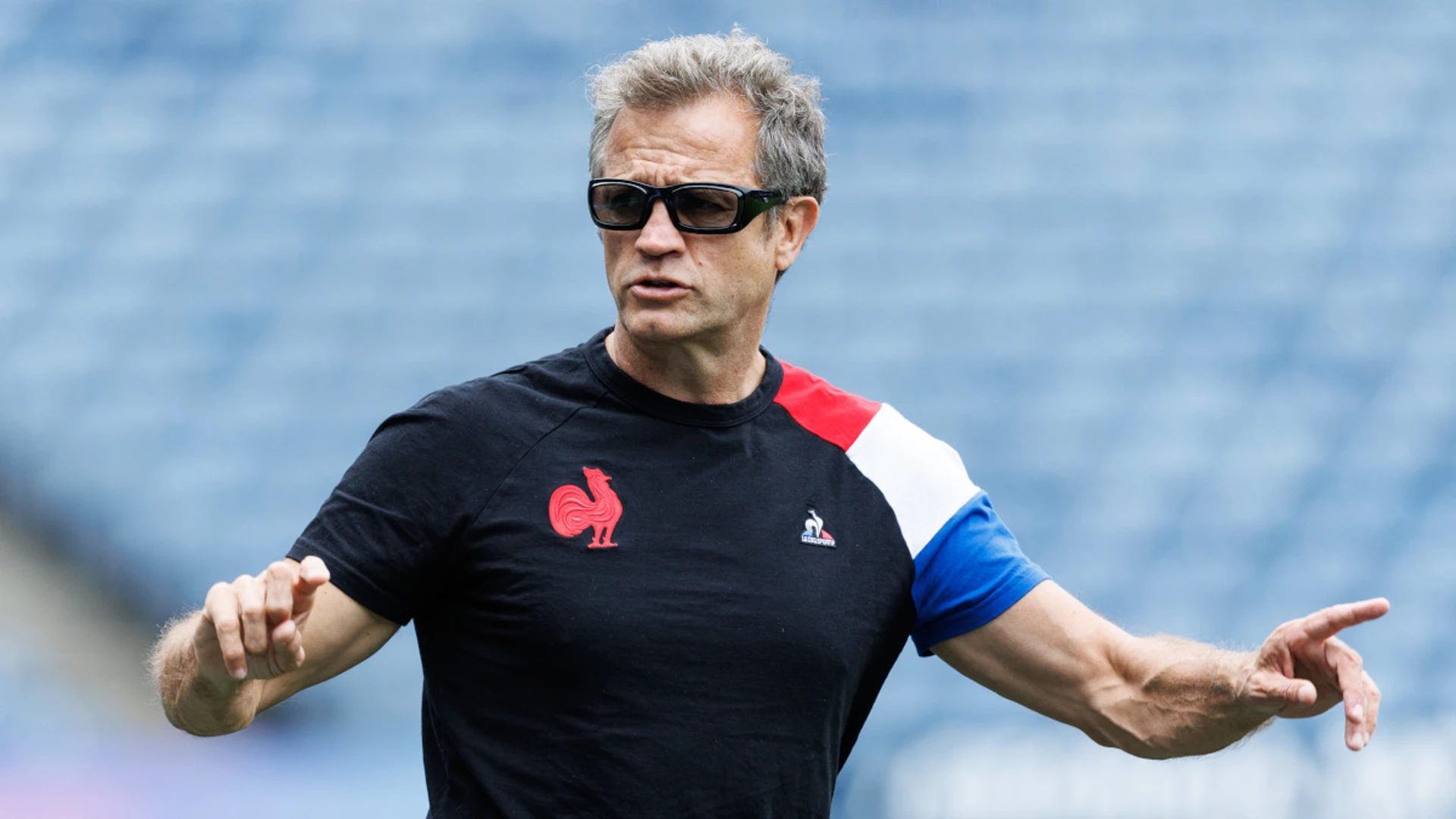 France coach challenges back-up flyhalves to take their chance | SuperSport