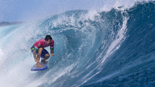 Finals day to get underway as Medina chases surfing gold | SuperSport