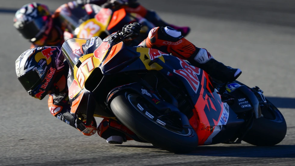 Acosta top in Valencia MotoGP practice as Martin returns | SuperSport