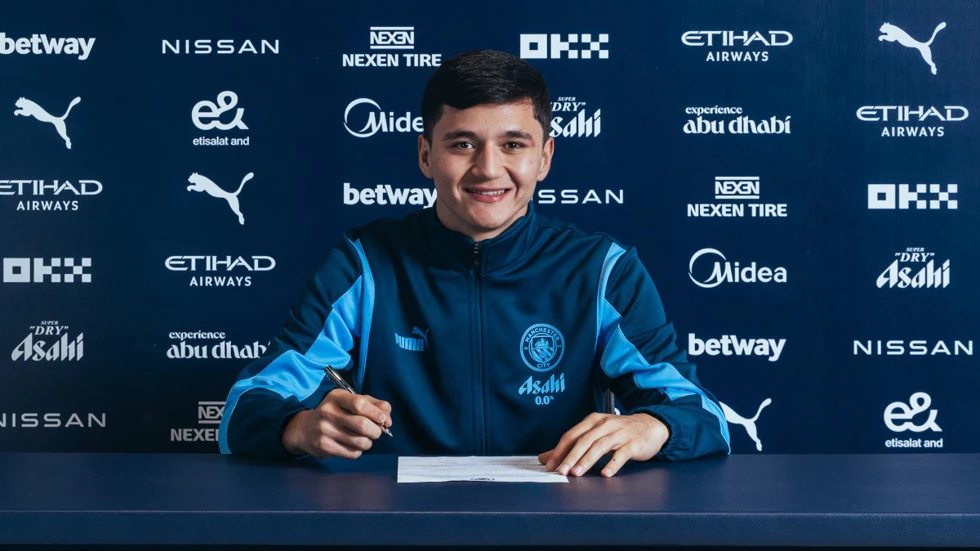 Man City sign Uzbekistan defender Khusanov from Lens | SuperSport
