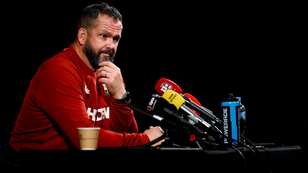 Lions boss treats son Owen Farrell like any other player, says coach | SuperSport