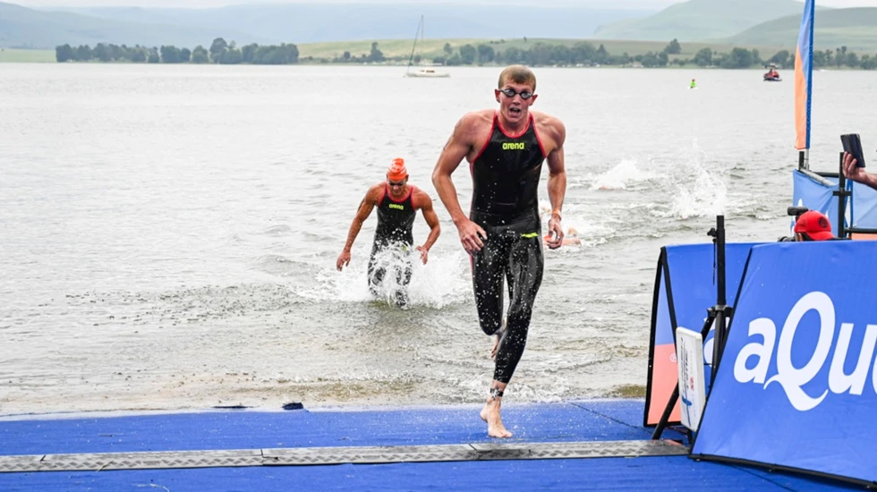 Van Rensburg victorious in dream Midmar debut as New Zealand's Clark ...