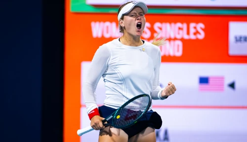 American Stearns wins maiden WTA title | SuperSport