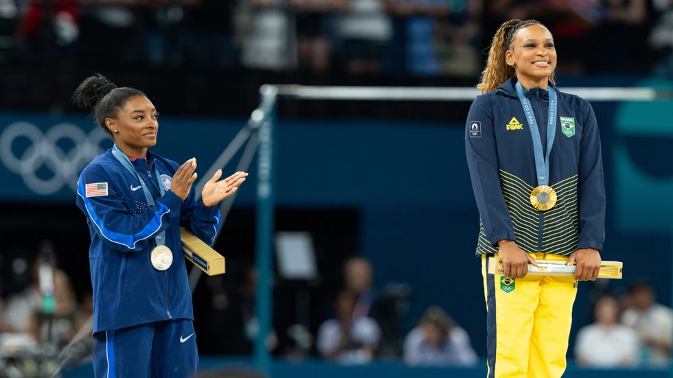 Biles caps glittering campaign with floor exercise silver after beam ...