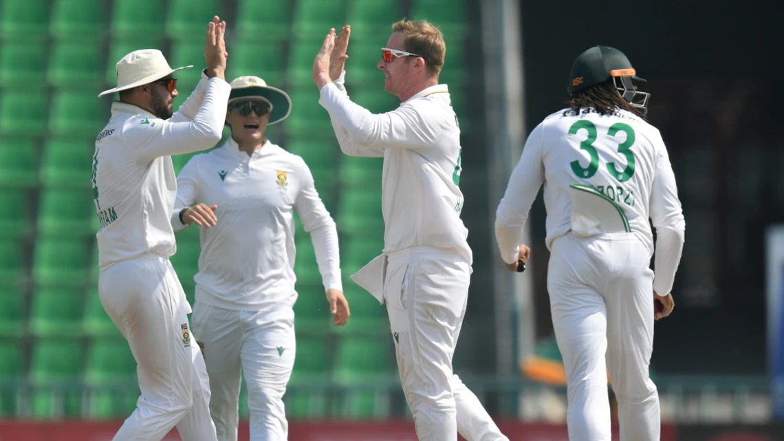 Simon Harmer 4 wickets | Pakistan v South Africa | 1st Test Day 3 ...