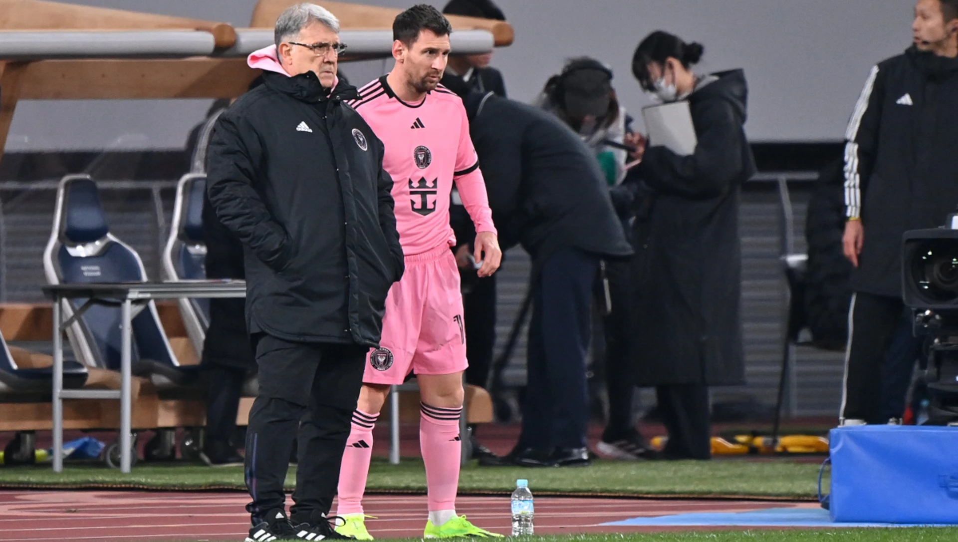 Messi wows Tokyo fans in friendly defeat by Kobe | SuperSport