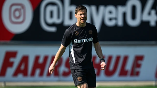 Leverkusen throw down gauntlet to Bayern in title tussle | football ...