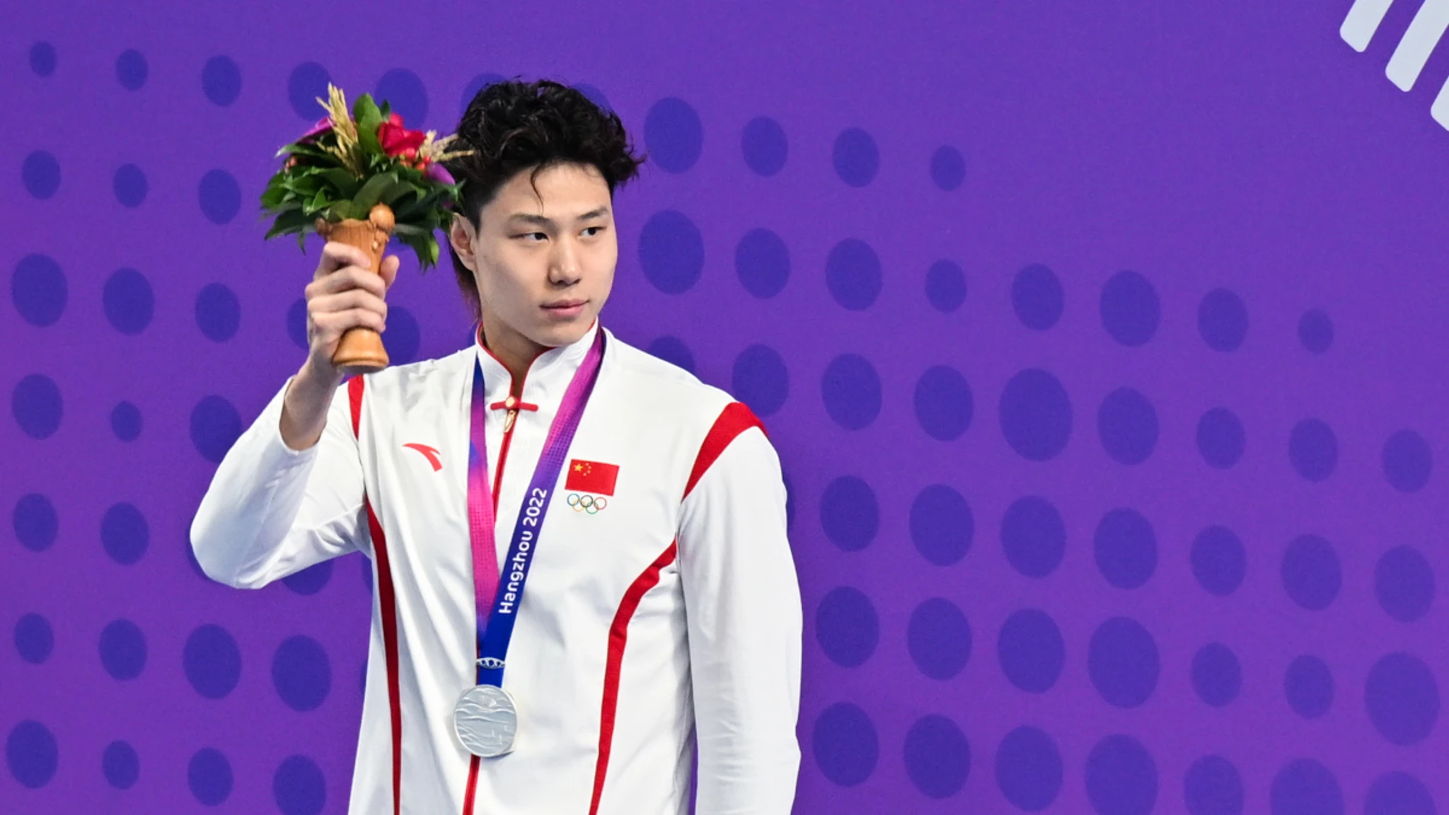 China in control as backstroke king Qin sets new Asian Games mark ...