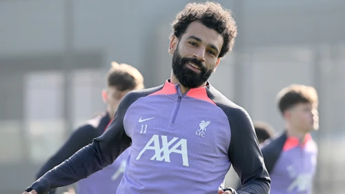 Salah returns to training after two-week absence with hamstring injury ...