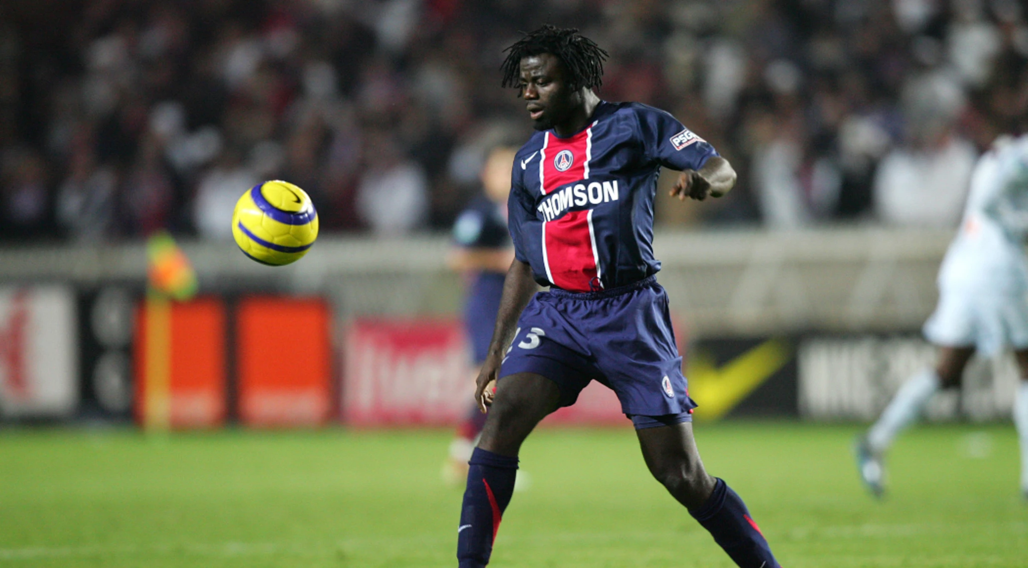 Former Cameroon, PSG midfielder M'bami dies aged 40 | SuperSport