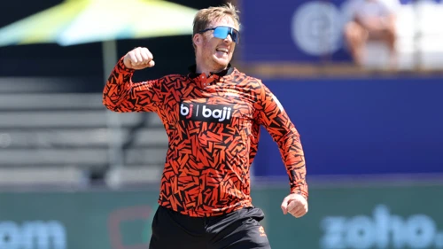 Harmer, Stubbs power Sunrisers to victory | SuperSport