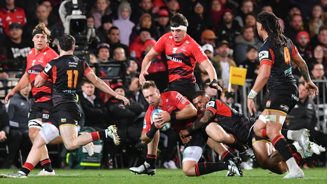 Form favours Chiefs, history Crusaders in Super Rugby Pacific final ...