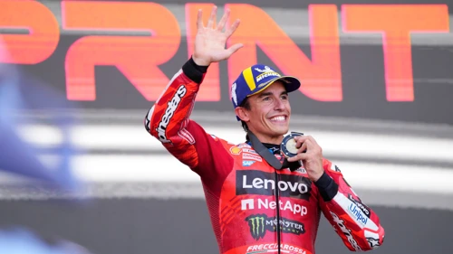 Marc Marquez beats brother Alex in Aragon for seventh sprint win of ...