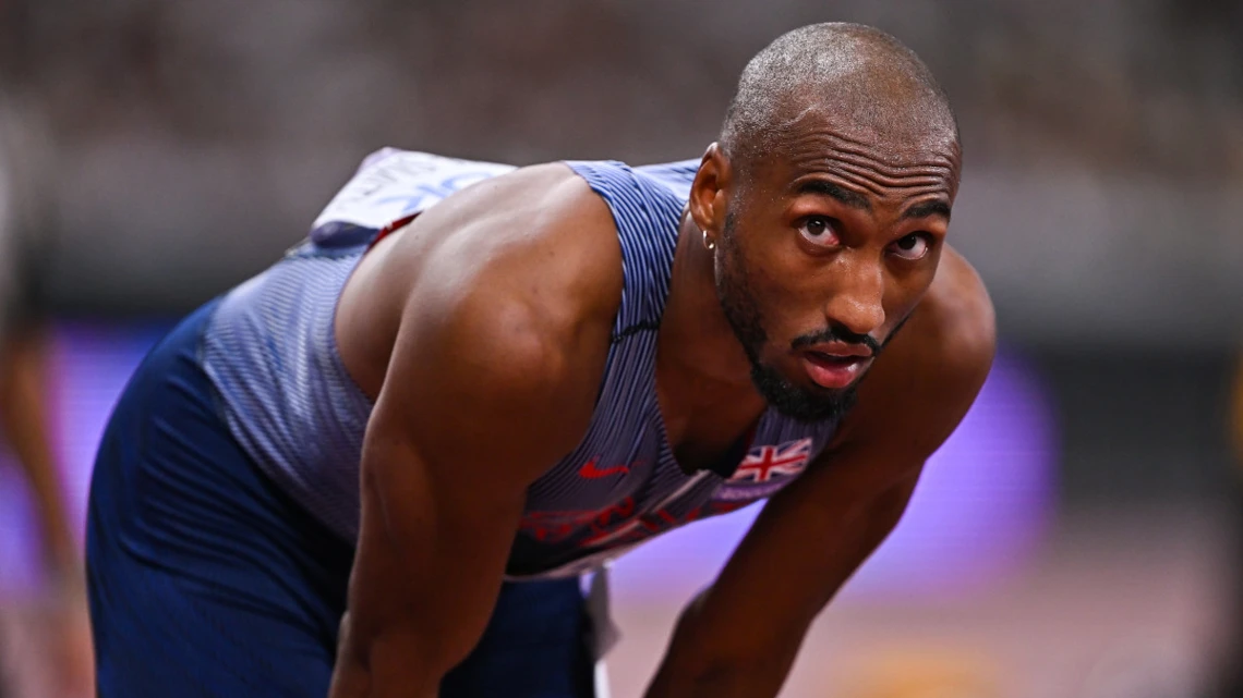 Hudson-Smith hobbles through to 400m semis in Tokyo | SuperSport