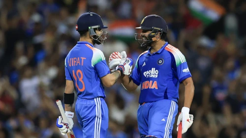 King Kohli commands the crease, leaving bowlers in ruins | SuperSport