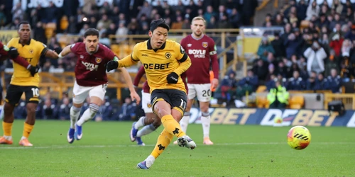 Victory at last for Wolves as they crush West Ham | SuperSport
