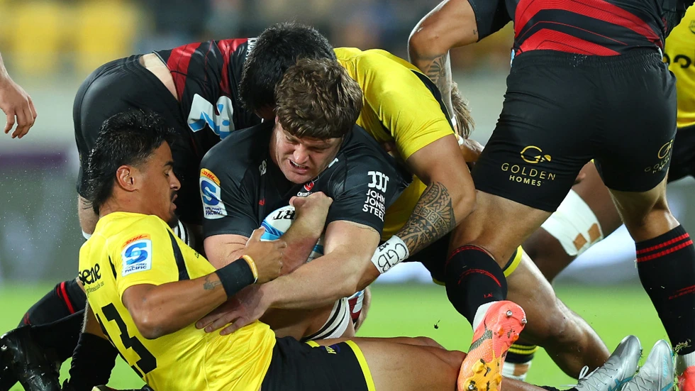 Barrett finds form as Crusaders go top in Super Rugby | SuperSport