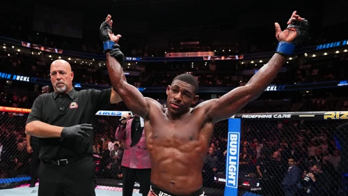 Buckley dominates Covington in final UFC Fight Night of the year ...