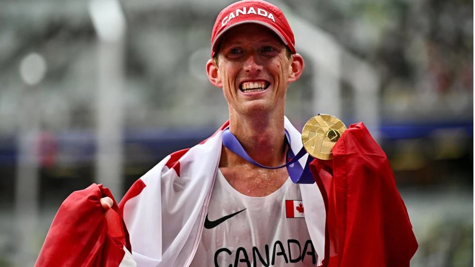 Walkers Dunfee and Perez enjoy golden start to world championships ...