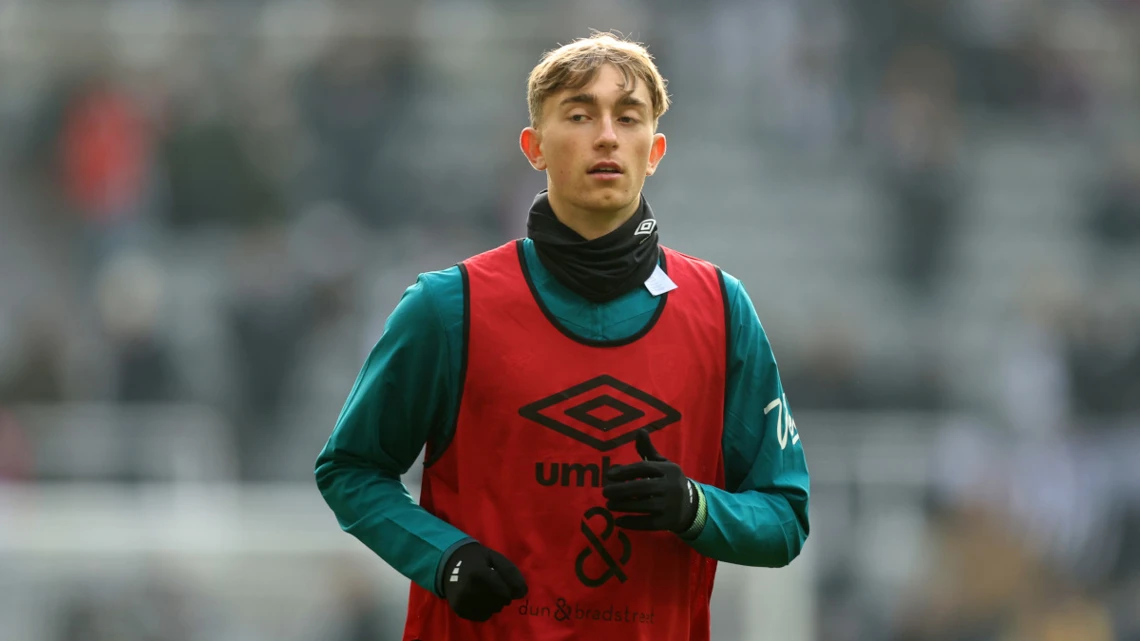 Defender Huijsen, 19, earns first Spain call-up | SuperSport